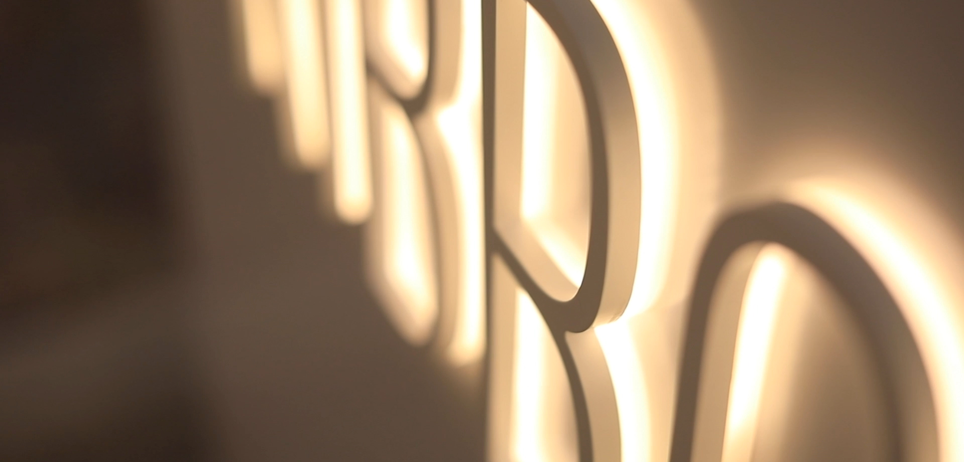 LED Lights Australia - Signs & Shop Fitting: Bounce LED